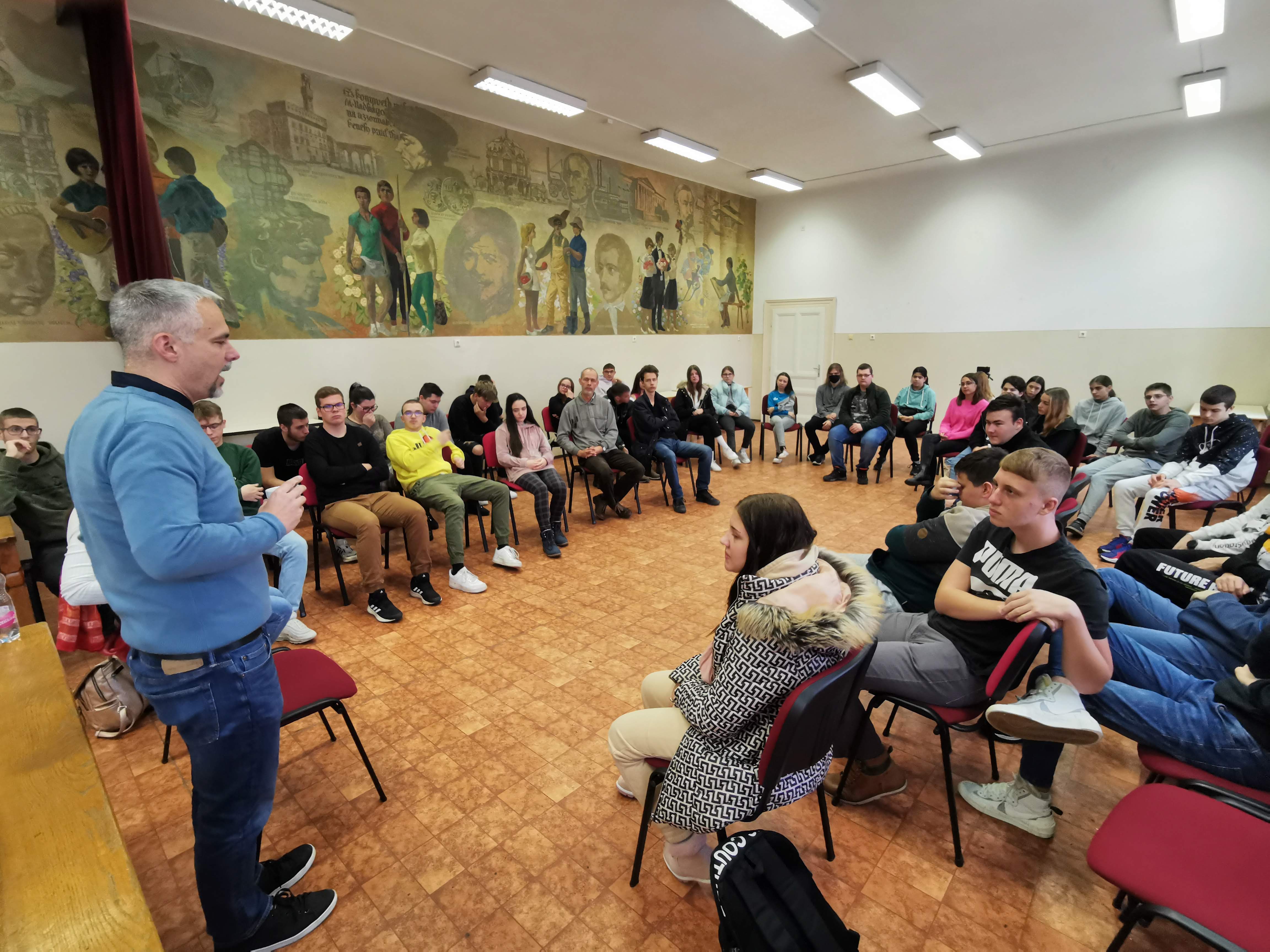 Kapa Mátyás - Holnapelőtt író-olvasó találkozó | Hírek | Déli ASzC ...